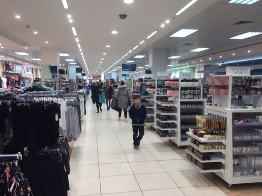 PRIMARK - Updated July 2025 - 40 High Street, Dundee, United Kingdom ...