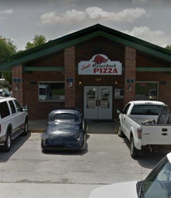 JIM’S RAZORBACK PIZZA - Updated October 2025 - 25 Photos & 26 Reviews ...