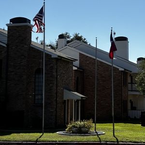 ESPERANZA DOMAIN - Updated May 2025 - 15 Photos - 2618 Kramer Ln ...