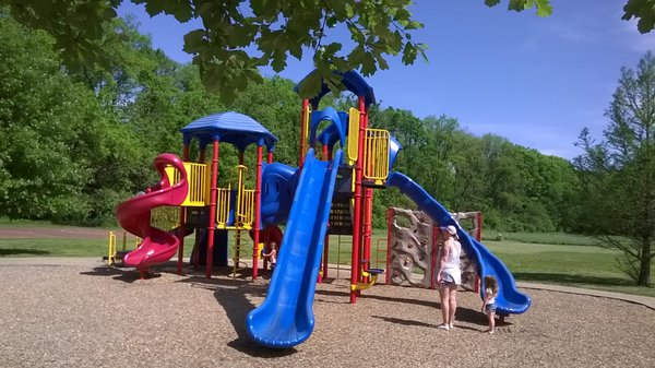 SHERWOOD OAKS PARK - 14 Photos - 1600 E Elliston Dr, Bloomington ...