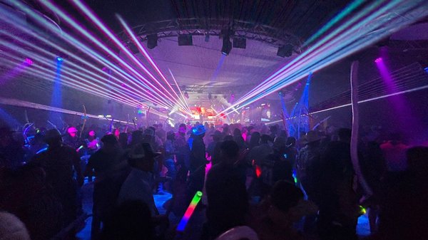 SILVER SALOON - Updated October 2025 - 52 Photos & 30 Reviews - 1708 ...