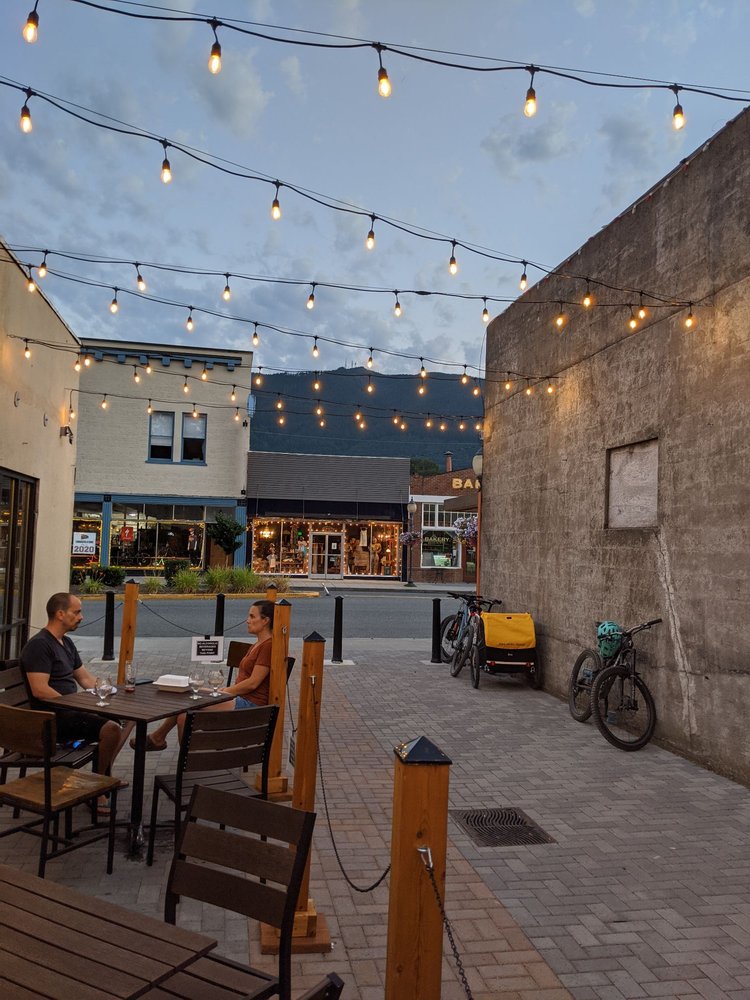 Volition Brewing Updated July 2024 86 Photos And 47 Reviews 112 W N Bend Way North Bend