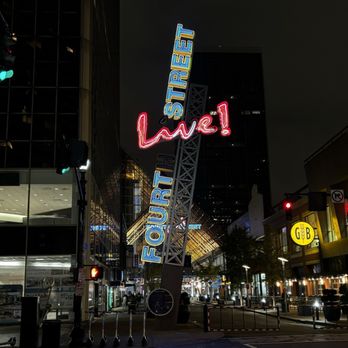 FOURTH STREET LIVE! - Updated December 2025 - 335 Photos & 122 Reviews ...