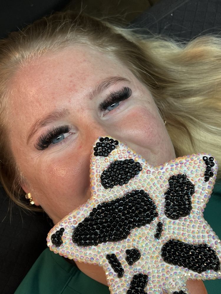 THE DIAMOND ROOM - Updated December 2024 - Request an Appointment - 920 ...