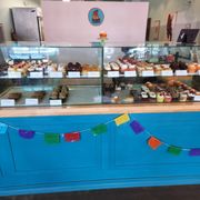 OH YEAH CAKES - 153 Photos & 88 Reviews - 713 S St Mary's St, San ...