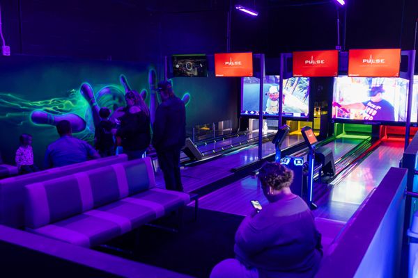 GLO MINI GOLF - Updated July 2025 - 55 Photos & 42 Reviews - 675 E ...