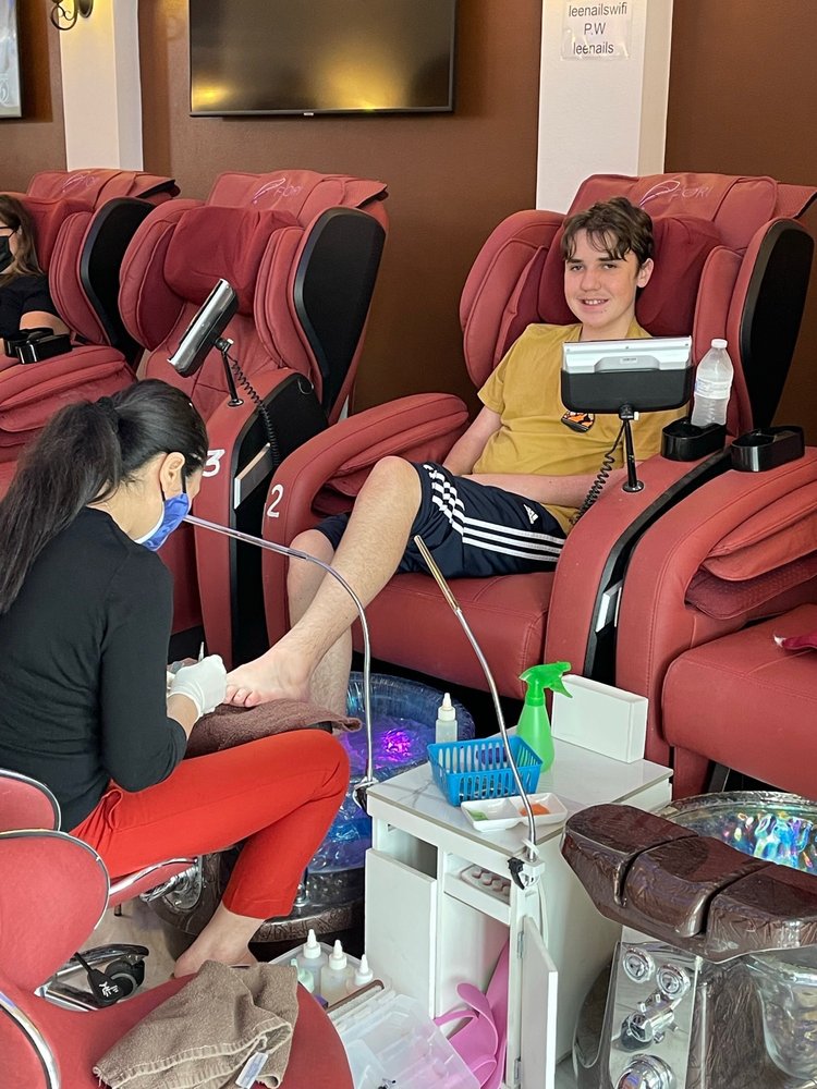 LEE NAILS AND SALON - Updated August 2024 - 56 Photos & 53 Reviews ...