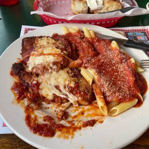 CARMELLAS ITALIAN DELI & PASTRIES - Updated April 2025 - 30 Photos & 26 ...