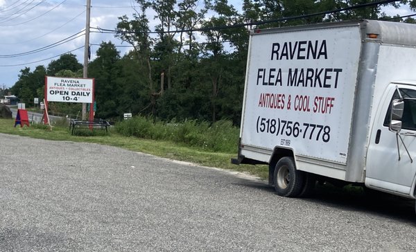 RAVENA BARN FLEA MARKET - Updated August 2025 - 10 Photos - 2532 Rte 9W ...