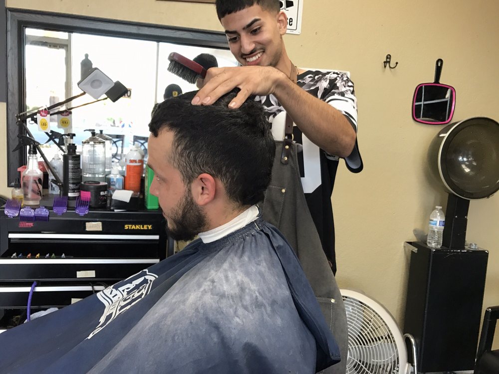 UNDERGROUND CUTZ - Updated November 2024 - 16 Photos - 68487 E Palm ...