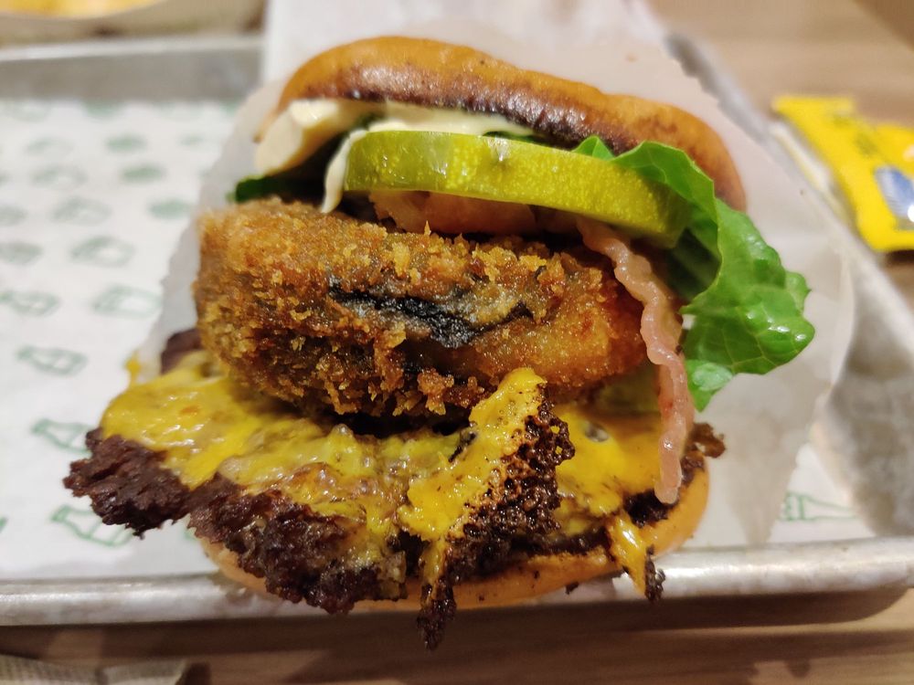 SHAKE SHACK-BATON ROUGE - 50 Photos & 47 Reviews - 6651 Bluebonnet Blvd ...