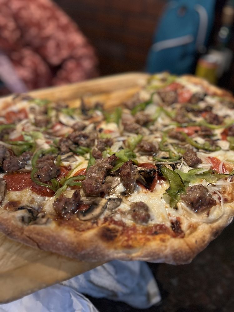 CAPONE’S ITALIAN PIZZERIA - Updated July 2025 - 203 Photos & 305 ...