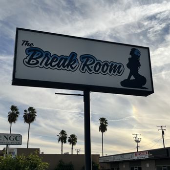THE BREAK ROOM - Updated December 2025 - 147 Photos & 123 Reviews - 601 ...