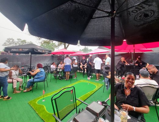 LOCKER ROOM LOUNGE - Updated July 2025 - 11 Photos - 18290 Livernois ...