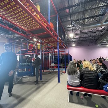 JUMP ‘N JAMMIN - OXNARD - Updated September 2025 - 47 Photos & 77 ...