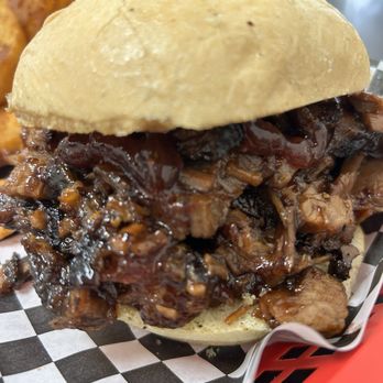 CHIP OFF THE BLOCK DELI - Updated June 2025 - 162 Photos & 114 Reviews ...