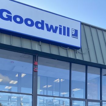 GOODWILL STORE & DONATION CENTER - Updated January 2026 - 19 Reviews ...