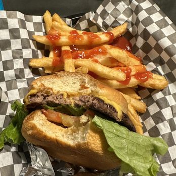 FAT SHACK - Updated May 2024 - 63 Photos & 52 Reviews - 200 S Jackson ...