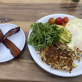 GOODONYA ORGANIC EATERY - Updated August 2025 - 570 Photos & 813 ...