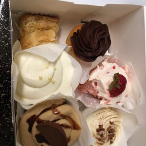 CAKE GODDESS - 18 Photos & 23 Reviews - 14241 Airline Hwy, Baton Rouge ...