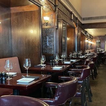 SHUCKERS OYSTER BAR - Updated January 2026 - 708 Photos & 640 Reviews ...