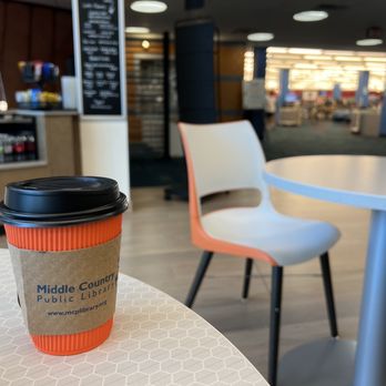MIDDLE COUNTRY PUBLIC LIBRARY - Updated September 2025 - 27 Photos & 20 ...