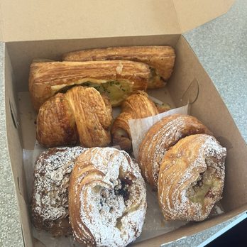 BLACK WALNUT BAKERY - Updated September 2025 - 318 Photos & 162 Reviews ...