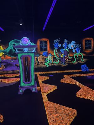 MONSTER MINI GOLF - 125 Photos & 76 Reviews - 775 Rte 1 S, Edison, New ...