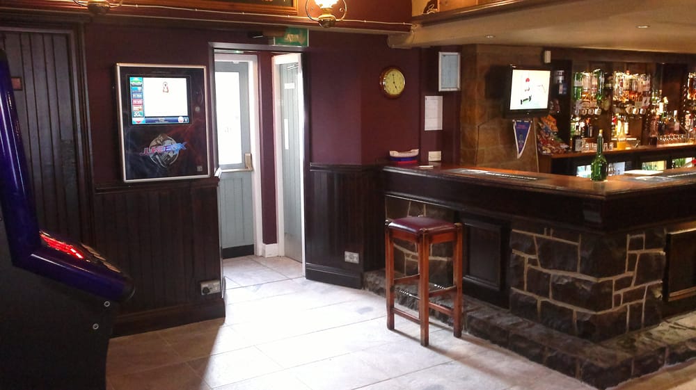 INNES BAR - Updated June 2024 - 61 Innes Street, Inverness, Highland ...