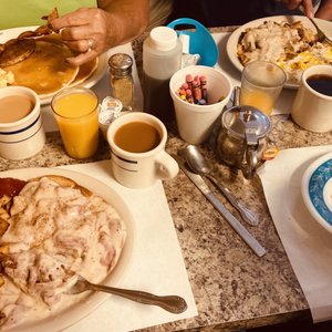 BERNIE MURRAY’S - Updated March 2025 - 10 Photos & 42 Reviews - 500 S ...