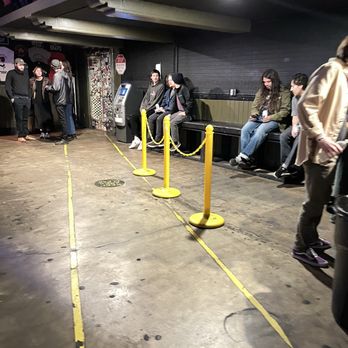 CHAIN REACTION - Updated October 2025 - 172 Photos & 263 Reviews - 1652 ...