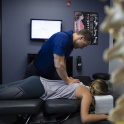 Best Chiropractor Near Me - July 2023: Find Nearby Chiropractor Reviews ...