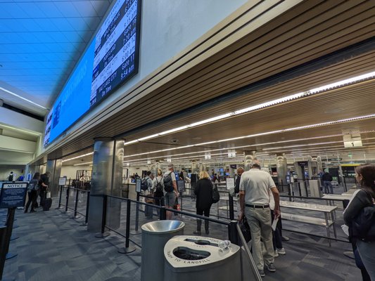 TSA CHECKPOINT TERMINAL A - SAN JOSE INTERNATIONAL AIRPORT - Updated ...