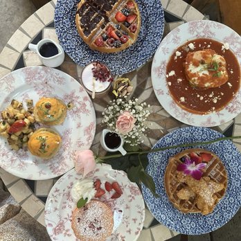 Miami LITTLE HEN - Updated November 2024 - 2710 Photos & 1071 Reviews ...