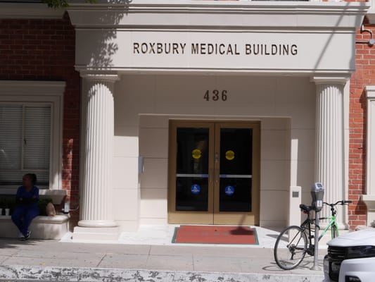 ALAN H KAYE, DDS - Updated December 2025 - 39 Reviews - 436 N Roxbury ...