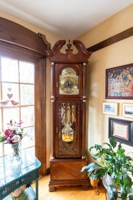 THE CLOCK DOCTOR - Updated November 2025 - 22 Photos - 637 Caruso Ln ...