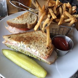 CITY TAP HOUSE DUPONT - Updated July 2025 - 361 Photos & 360 Reviews ...