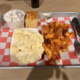 BOBBIQUE - Updated April 2025 - 447 Photos & 481 Reviews - 70 W Main St ...