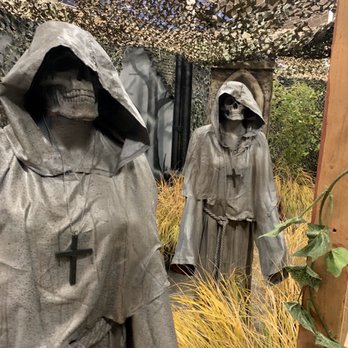 BLIND SCREAM HAUNTED HOUSE - Updated October 2025 - 38 Photos & 34 ...