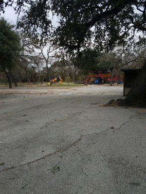 COMANCHE PARK - Updated January 2026 - 17 Photos - 2618 Rigsby Ave, San ...