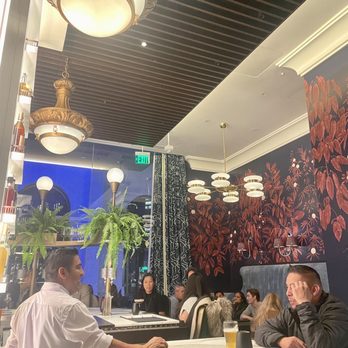 THE HOLBROOK HOUSE - Updated November 2024 - 403 Photos & 161 Reviews ...