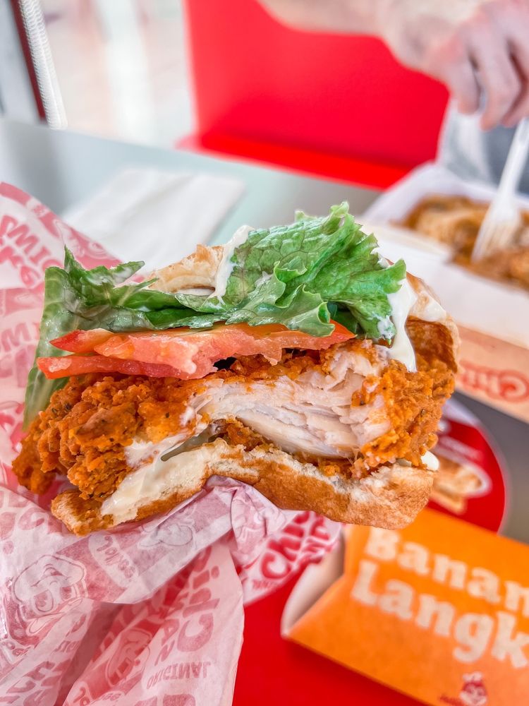 JOLLIBEE - Updated November 2025 - 503 Photos & 280 Reviews - 91-5431 ...