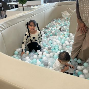 LOOMA SPACE - Updated July 2025 - 181 Photos & 106 Reviews - 2065 Palos ...