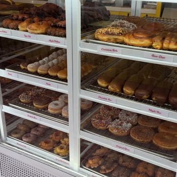 FRIENDLY DONUTS - Updated January 2025 - 3014 Photos & 1610 Reviews ...