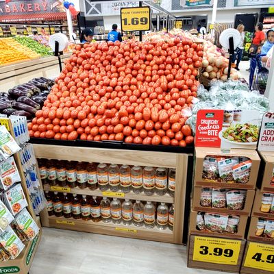 WESTERN BEEF - Updated April 2025 - 13 Photos - 192 Voice Rd, Carle ...