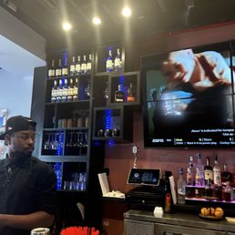 GROOVES KITCHEN AND DAIQUIRIS - Updated October 2025 - 45 Photos & 24 ...