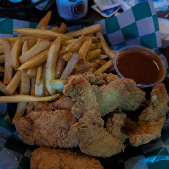 LIZZIE MCNEILL’S IRISH PUB - Updated August 2025 - 190 Photos & 330 ...