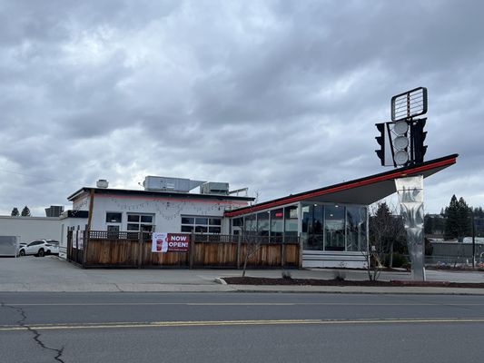 HANGRY’S NORTH SPOKANE: RESTAURANT IN NORTH SPOKANE - Updated December ...