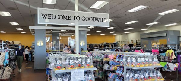GOODWILL OF ORANGE COUNTY - Updated May 2025 - 30 Photos & 75 Reviews ...