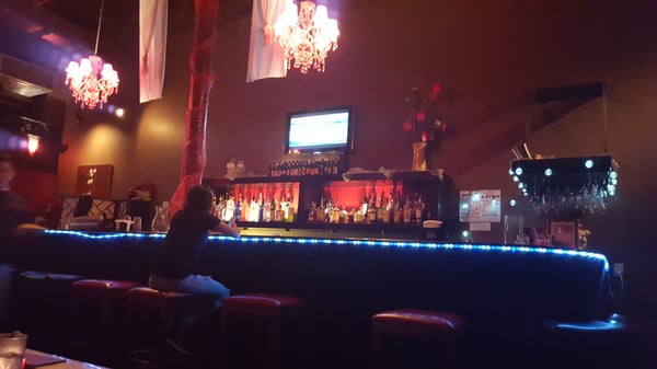 D’ LOUNGE - Updated October 2025 - 10 Photos & 10 Reviews - 6418 S ...